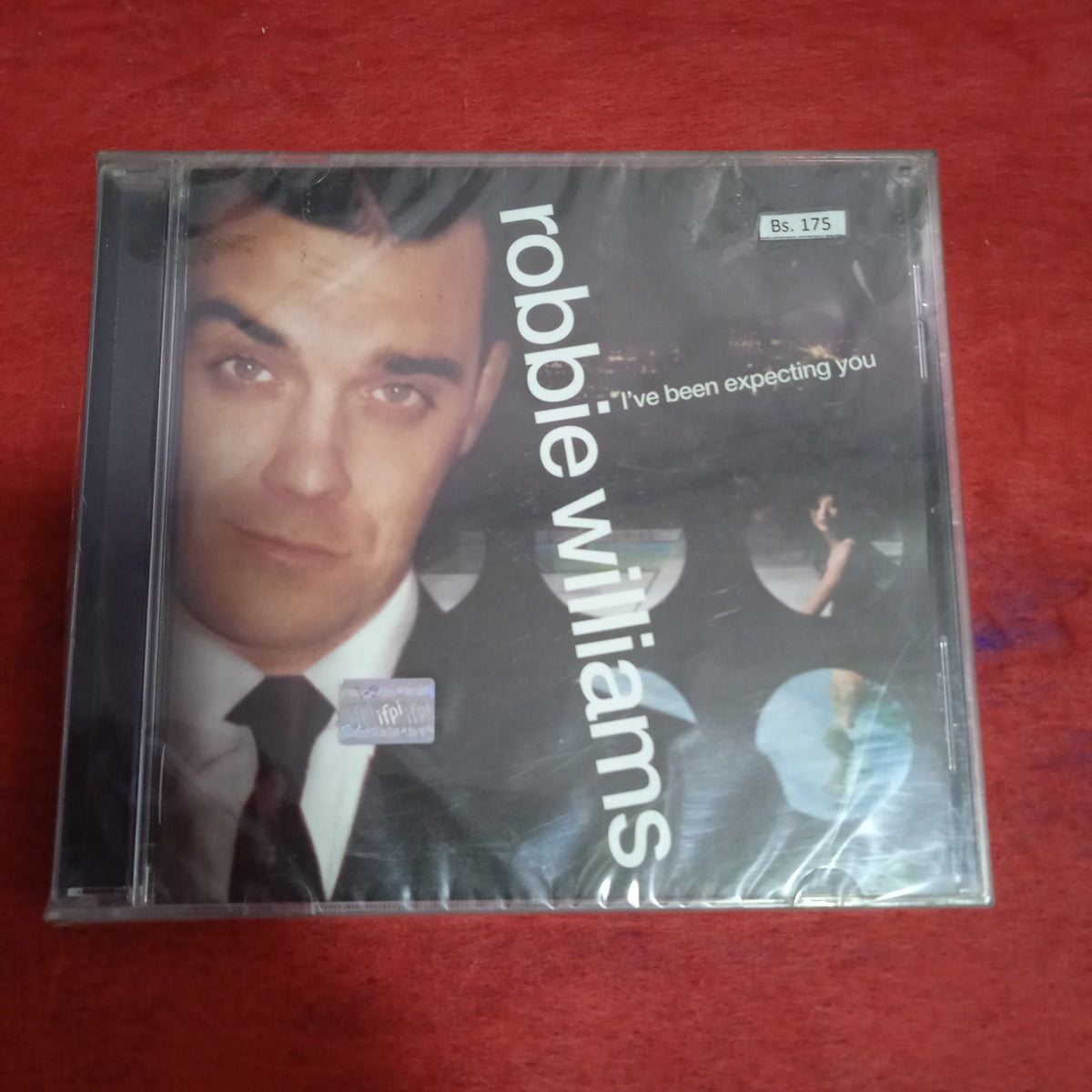 Robbie Williams. I've Been Expecting You – Centro Musical
