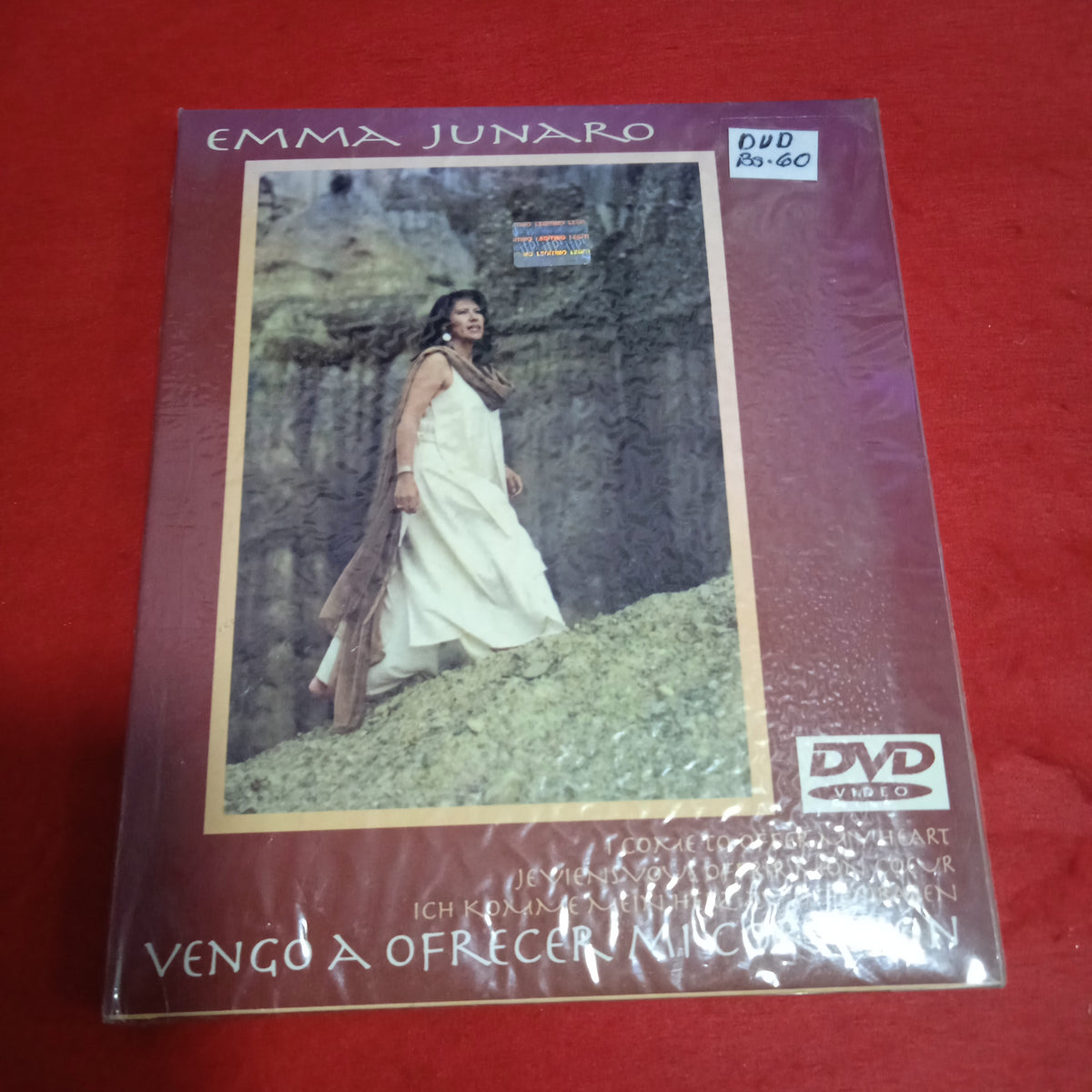 Emma Junaro. Vengo A Ofrecerte Mi Corazón – Centro Musical